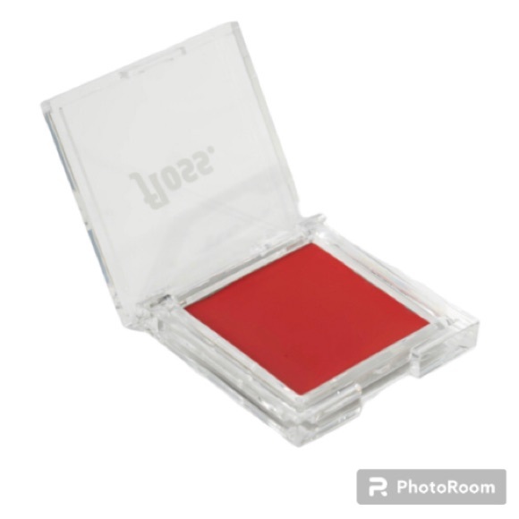 Floss Beauty | Makeup | Floss Beauty The Mood Cream Blush In Serene ...